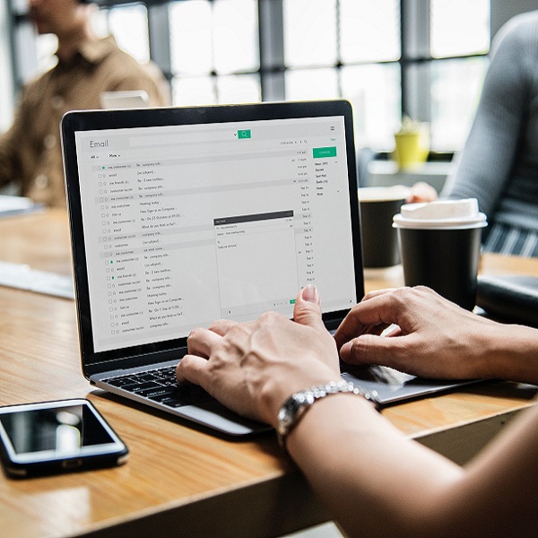 Como criar email geral? [Guia completo] | AppTuts